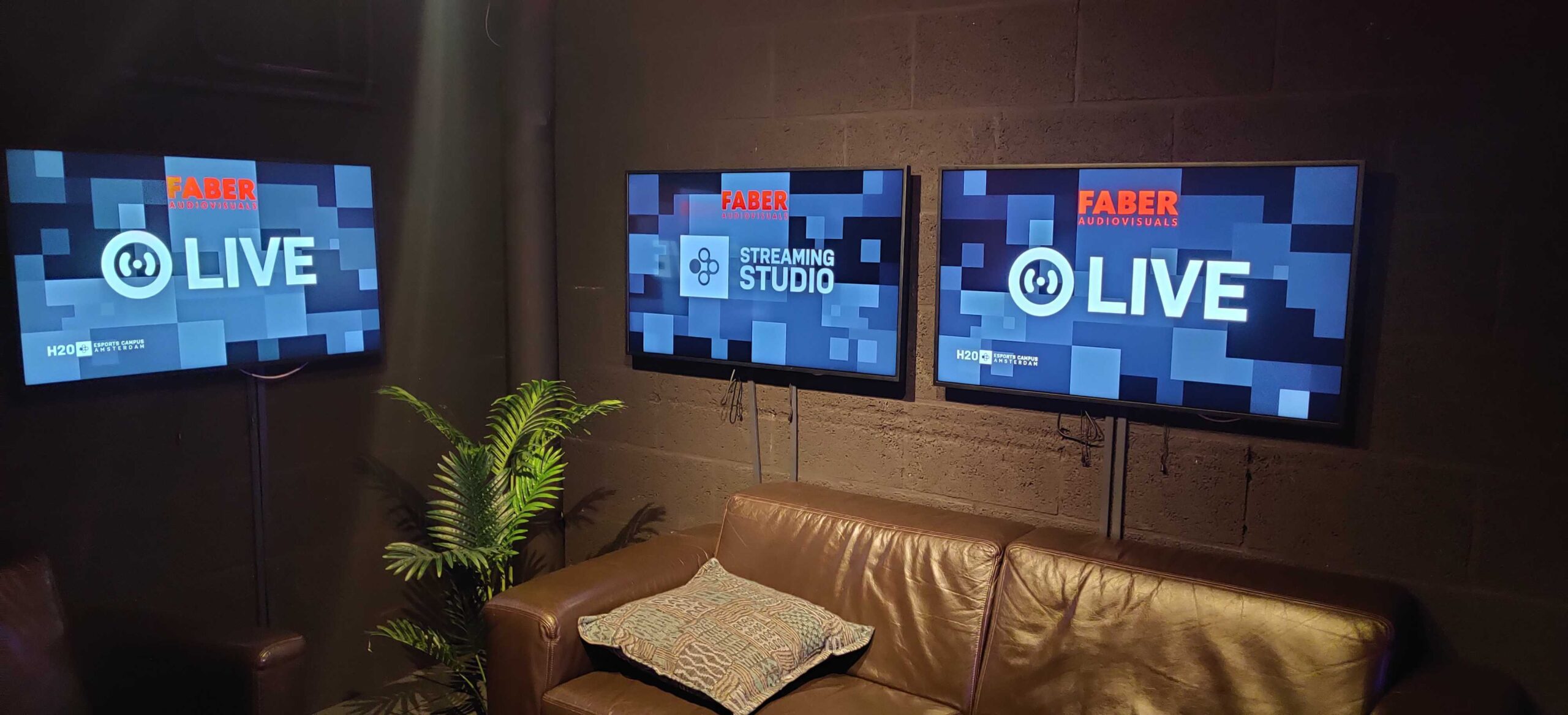 Predator Streaming Studio - ready to go voor influencers, streamers en ...