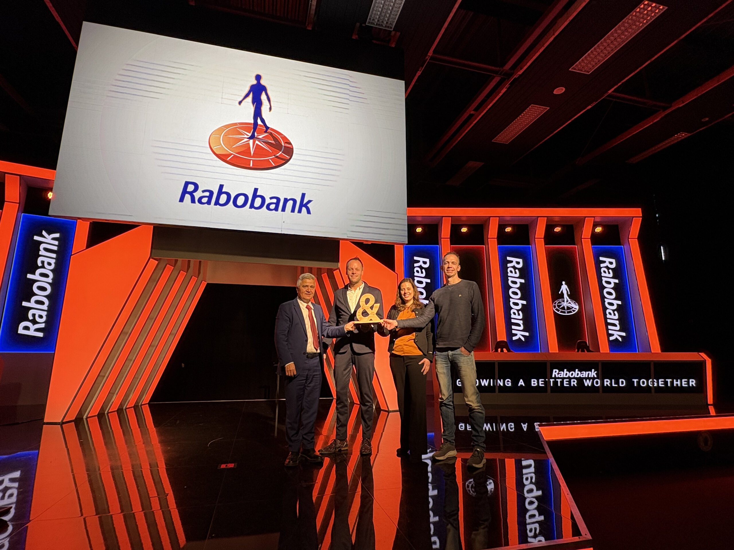 Rabobank en H20 verlengen samenwerking met drie jaar - H20 Esports Campus